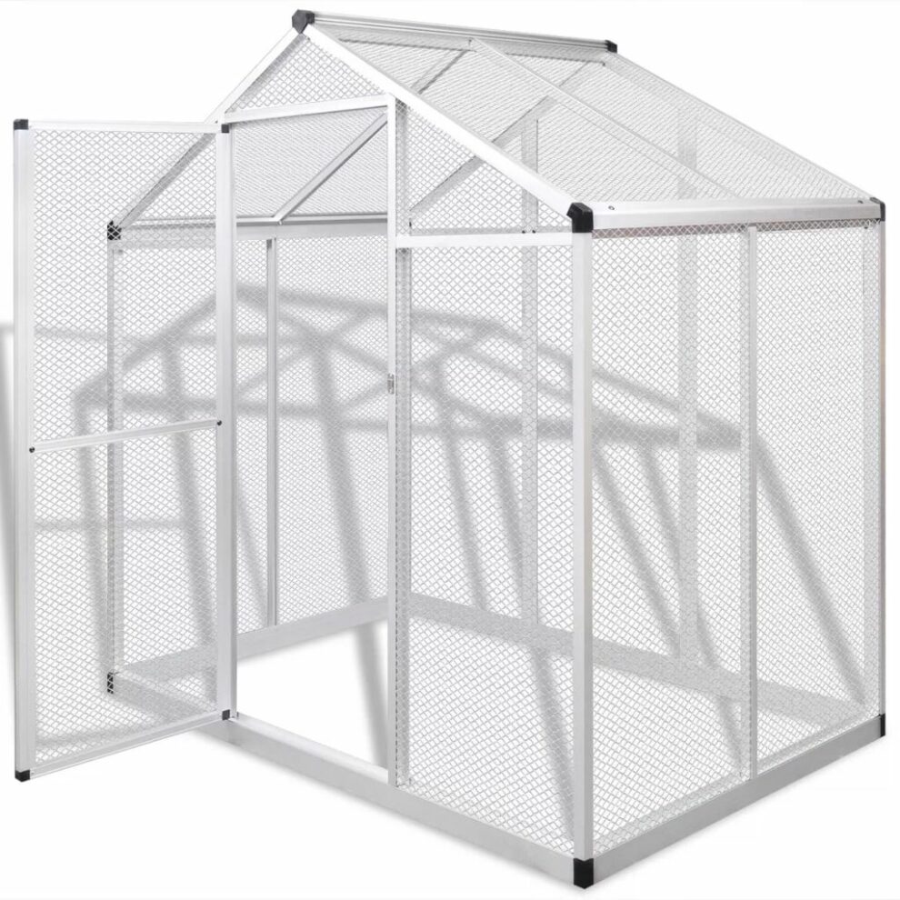 Spacious Aluminium Outdoor Aviary With Large Mesh For Multiple Birds ...